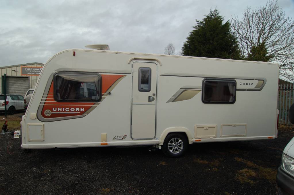 2013 Bailey Unicorn Cadiz 4 berth twin single bed single axle caravan