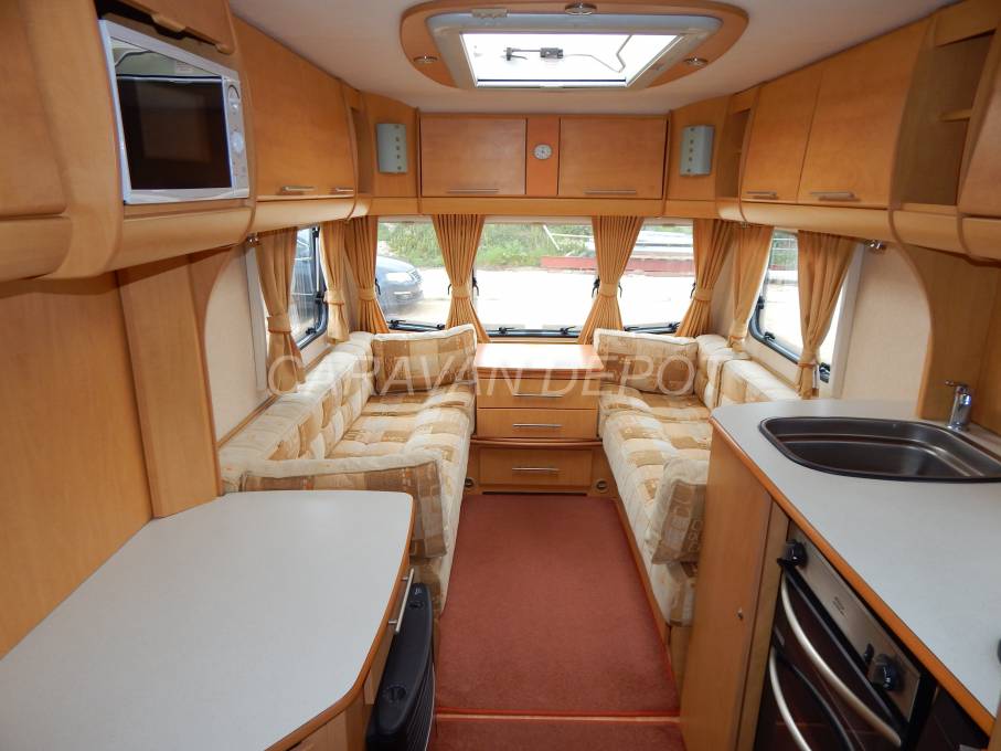 BAILEY PAGEANT MONARCH - 2008