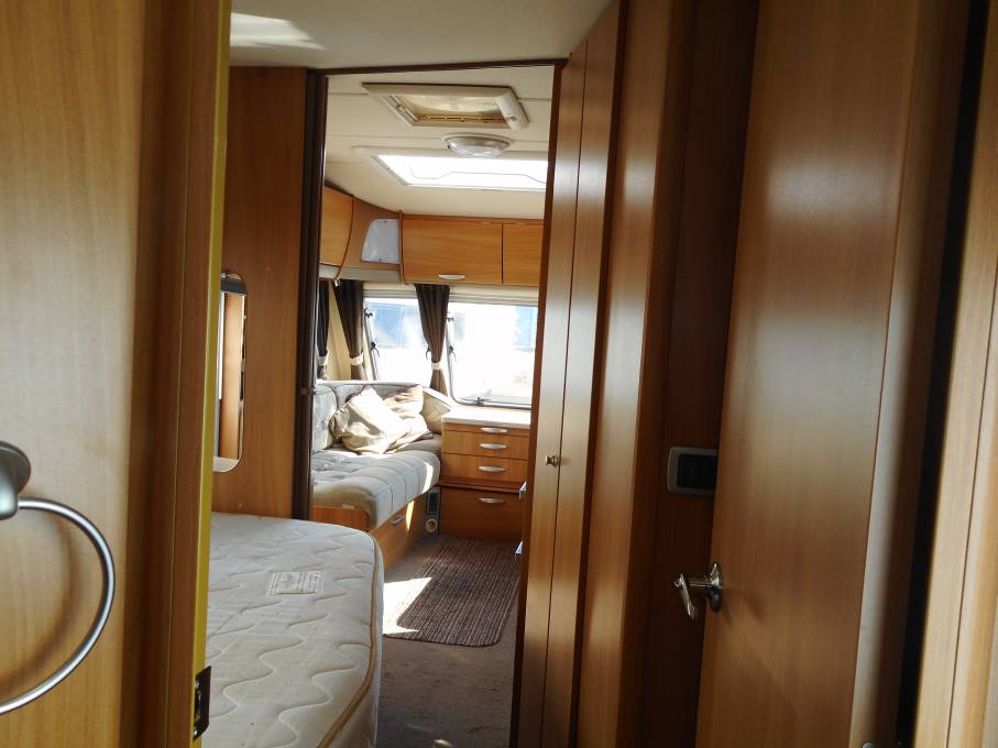 Swift Charisma Freestyle 550 2011