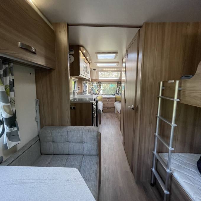 Swift Sprite Major 6TD 6 Berth Bunk Beds Motormover Caravan For Sale