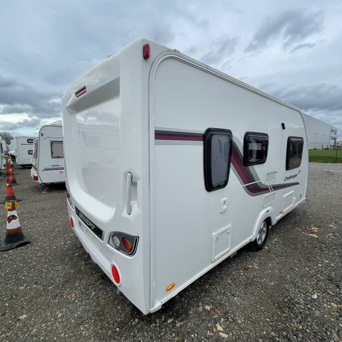 Swift Challenger 480 SE 2013 End Washroom 2 Berth Motormover Caravan ...