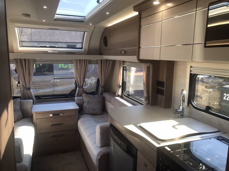 2021 Compass Capiro 550 - in 'as new' condition - Island bed, highly ...