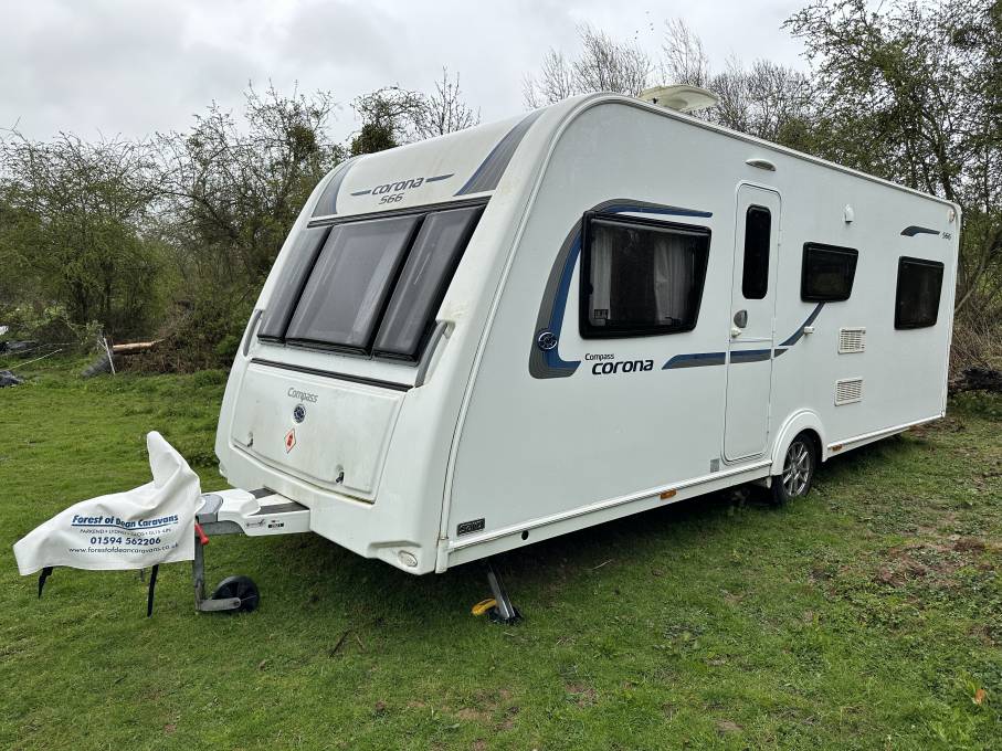 Compass Carona 566 6 Berth single axel 2016 caravan