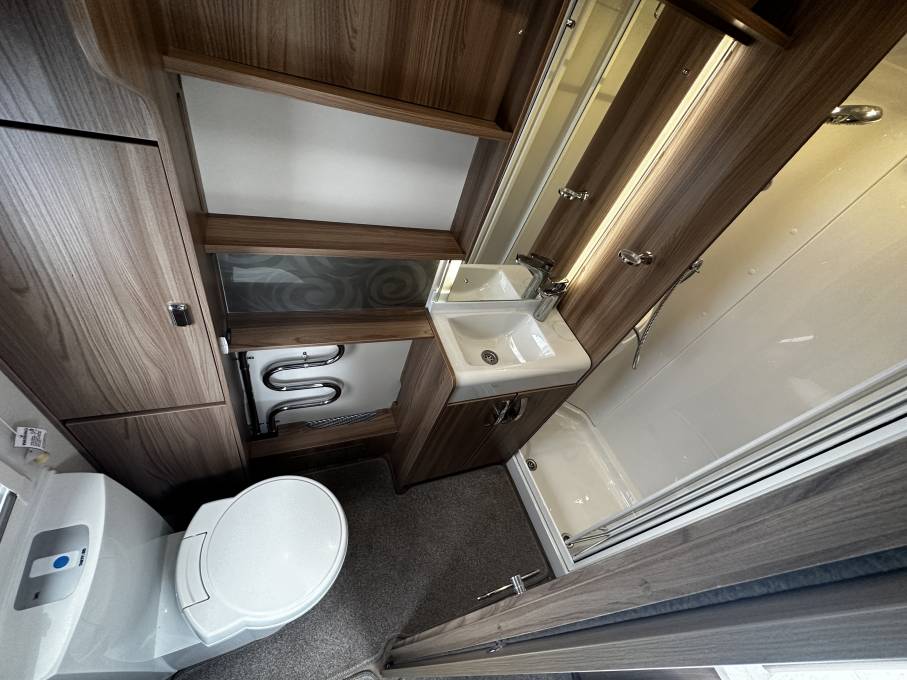 Swift Conqueror 645 Twin Axle Caravan For Sale