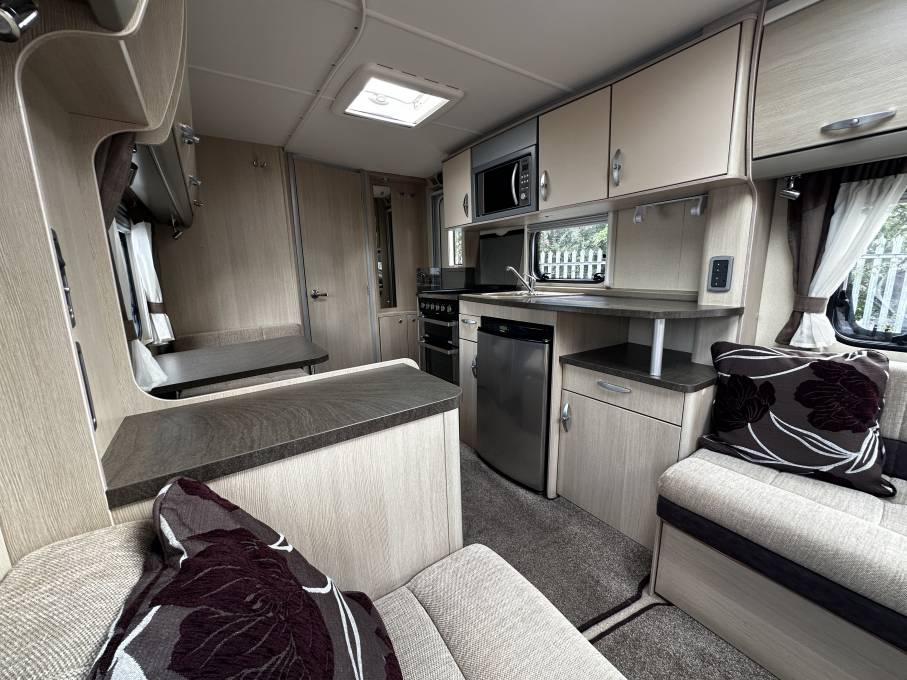 2011 Sterling Eccles Elite Emerald Caravan For Sale