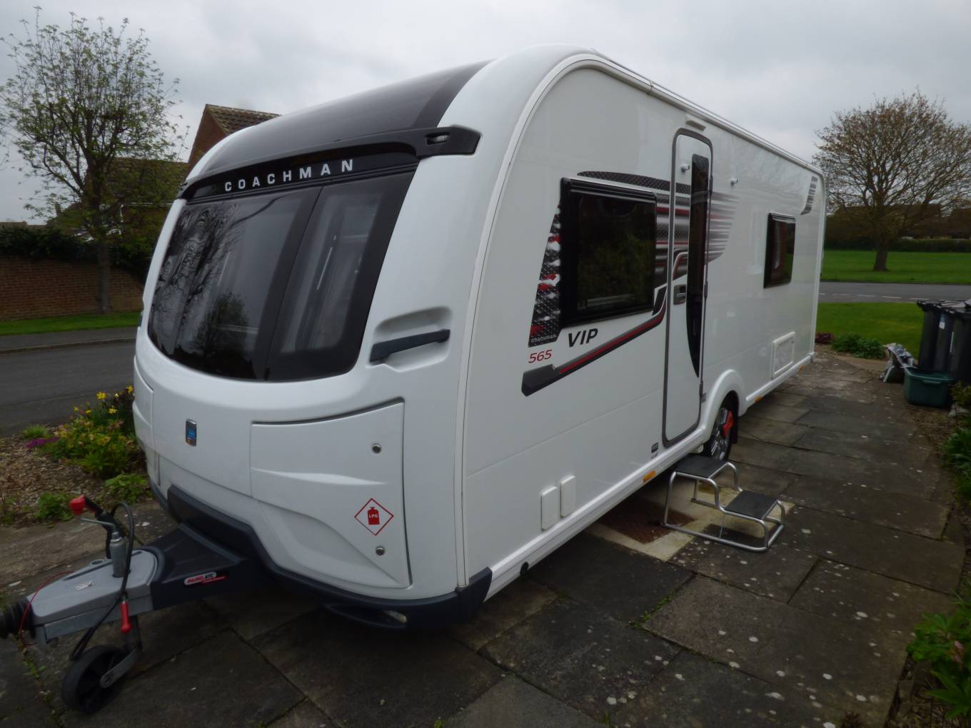 Immaculate Coachman 565 VIP 4 berth fixed twin bed caravan for sale